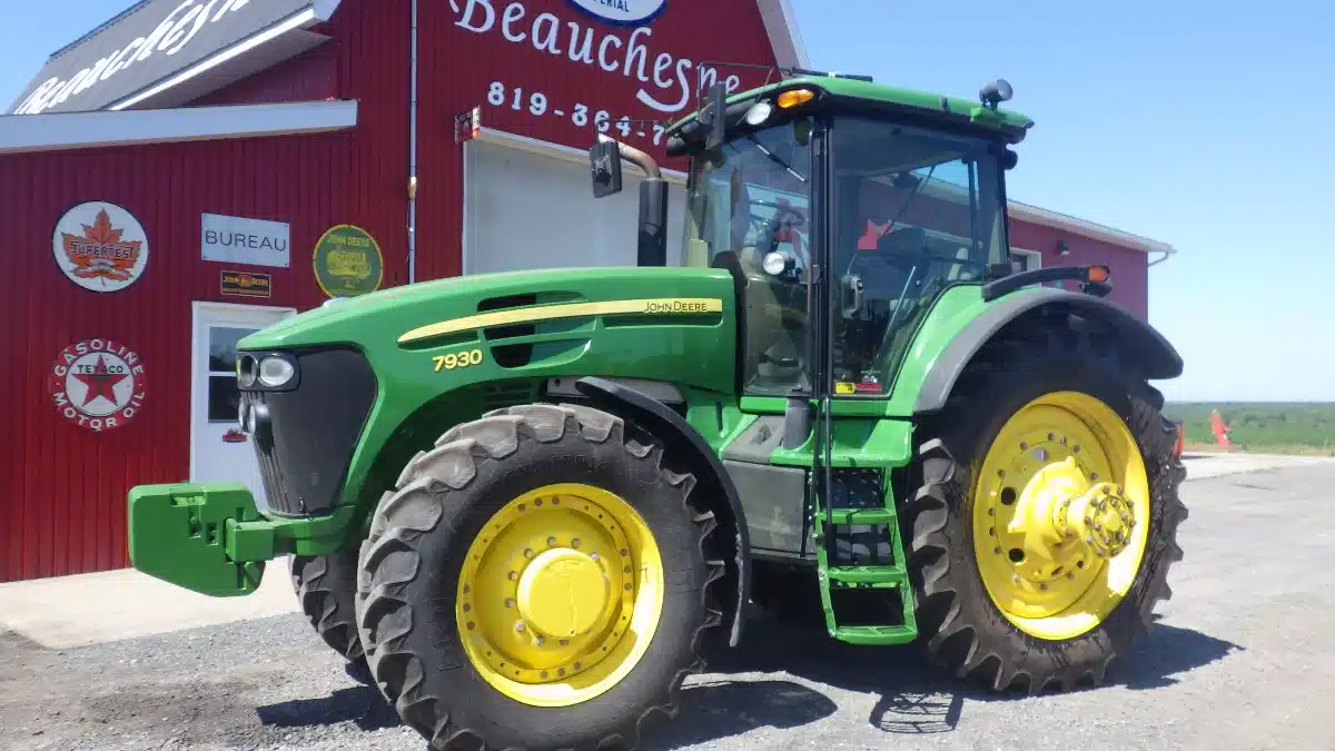 Usagé 2009 John Deere 7930 Tracteur