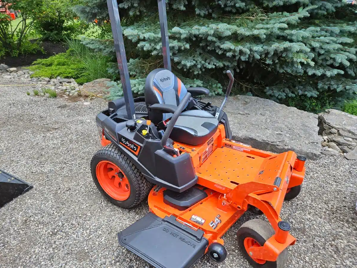 New 2024 Kubota z252 Mower - Zero Turn | AgDealer