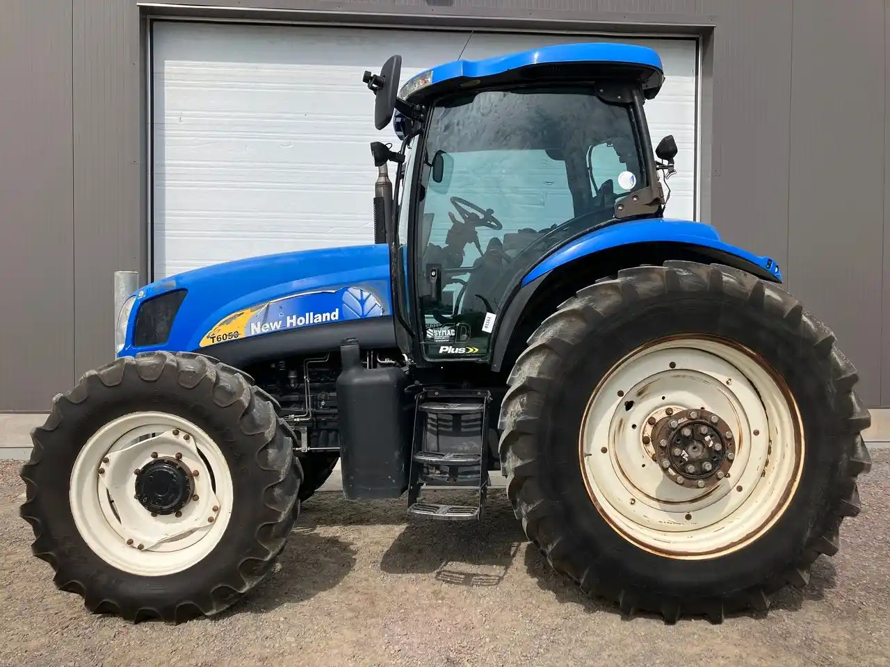 Used 2007 New Holland T6050 Tractor | AgDealer