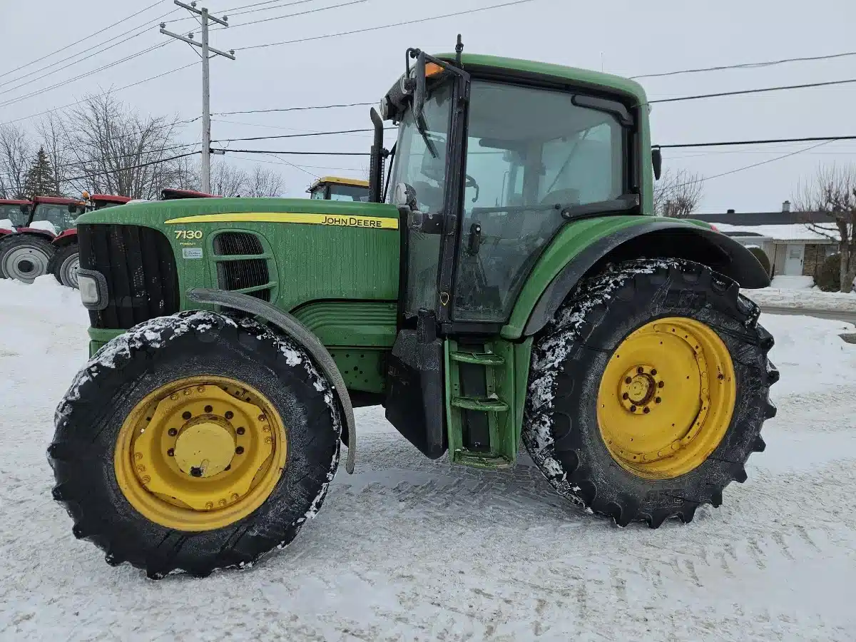 Used John Deere 7130 PREMIUM Tractor