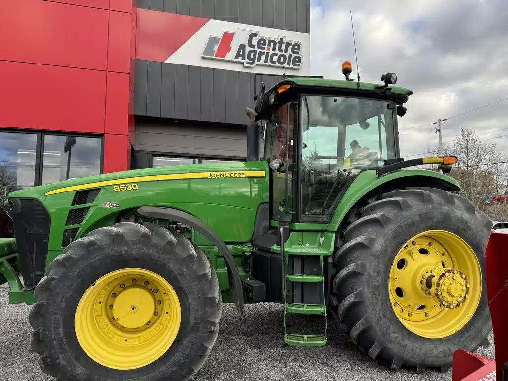 Used 2009 John Deere 8530 Tractor | AgDealer