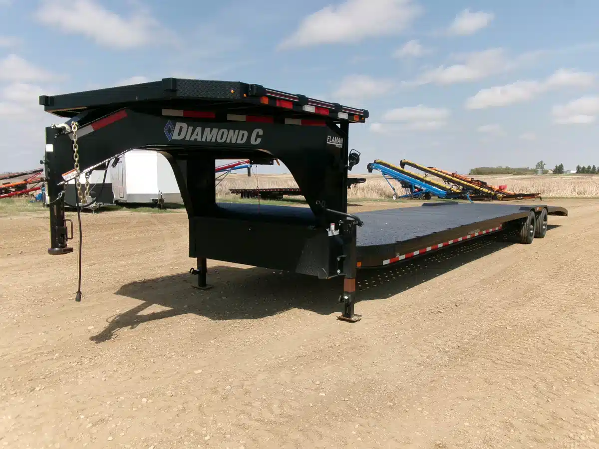 Used 2022 Diamond C MVC Trailer - Flat Deck | AgDealer