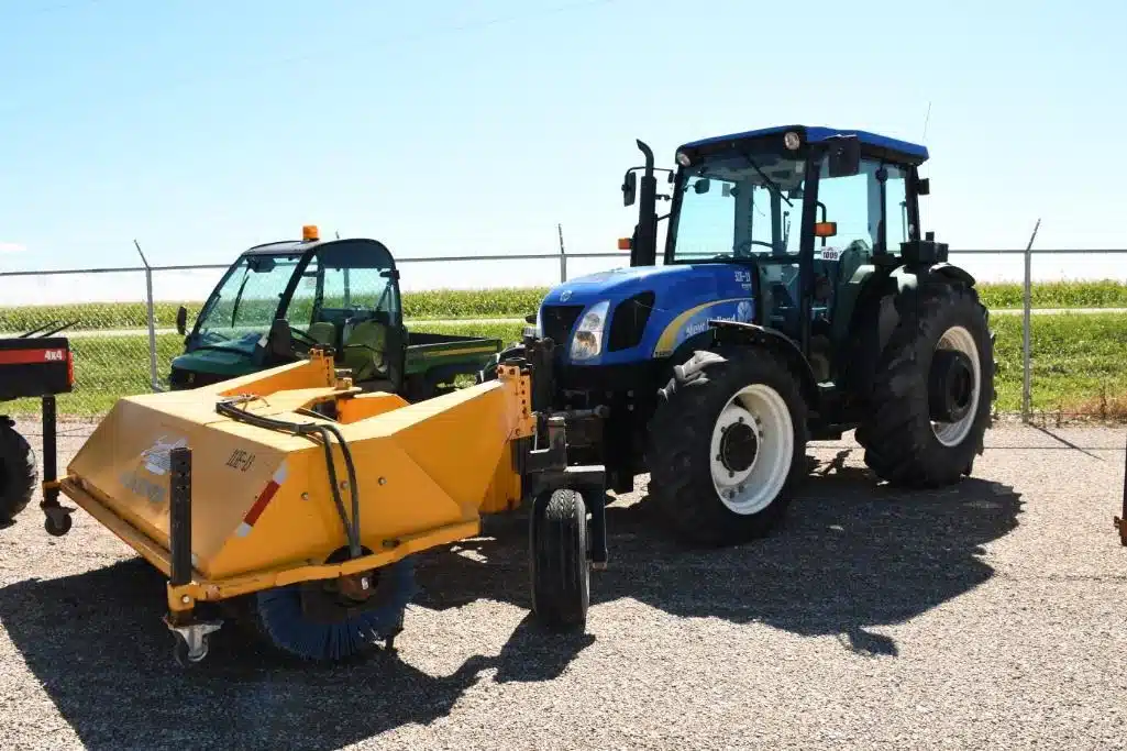 Used New Holland T4040 Tractor
