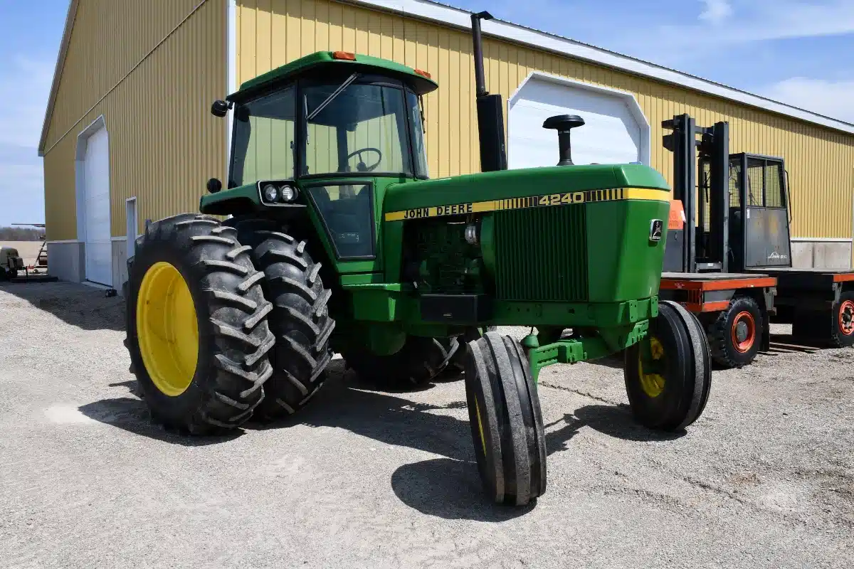Used John Deere 4240 Tractor