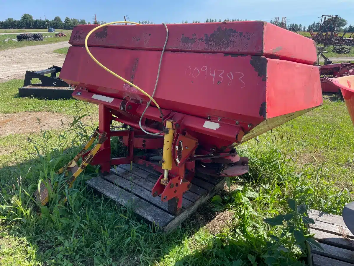 Used Lely 901 0605 Spreader - Fertilizer