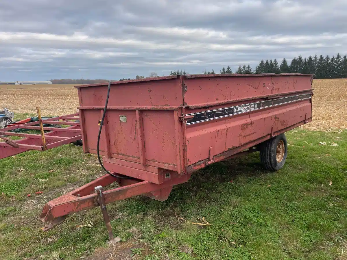Used Weber 65' x 14' Dump Wagon | AgDealer