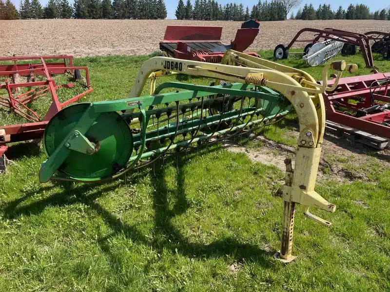 Used John Deere 640 Rake
