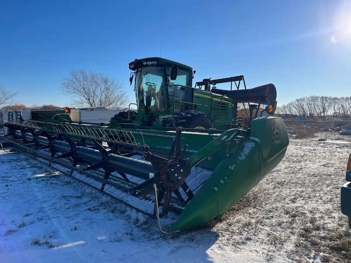 Used 2011 John Deere D450 Windrower | AgDealer