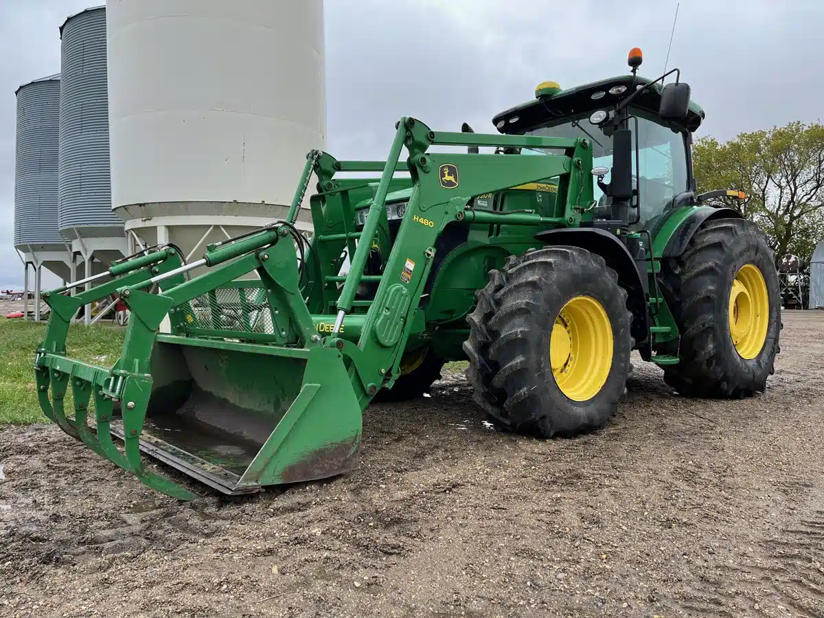 Used 2014 John Deere 7210R Tractor | AgDealer