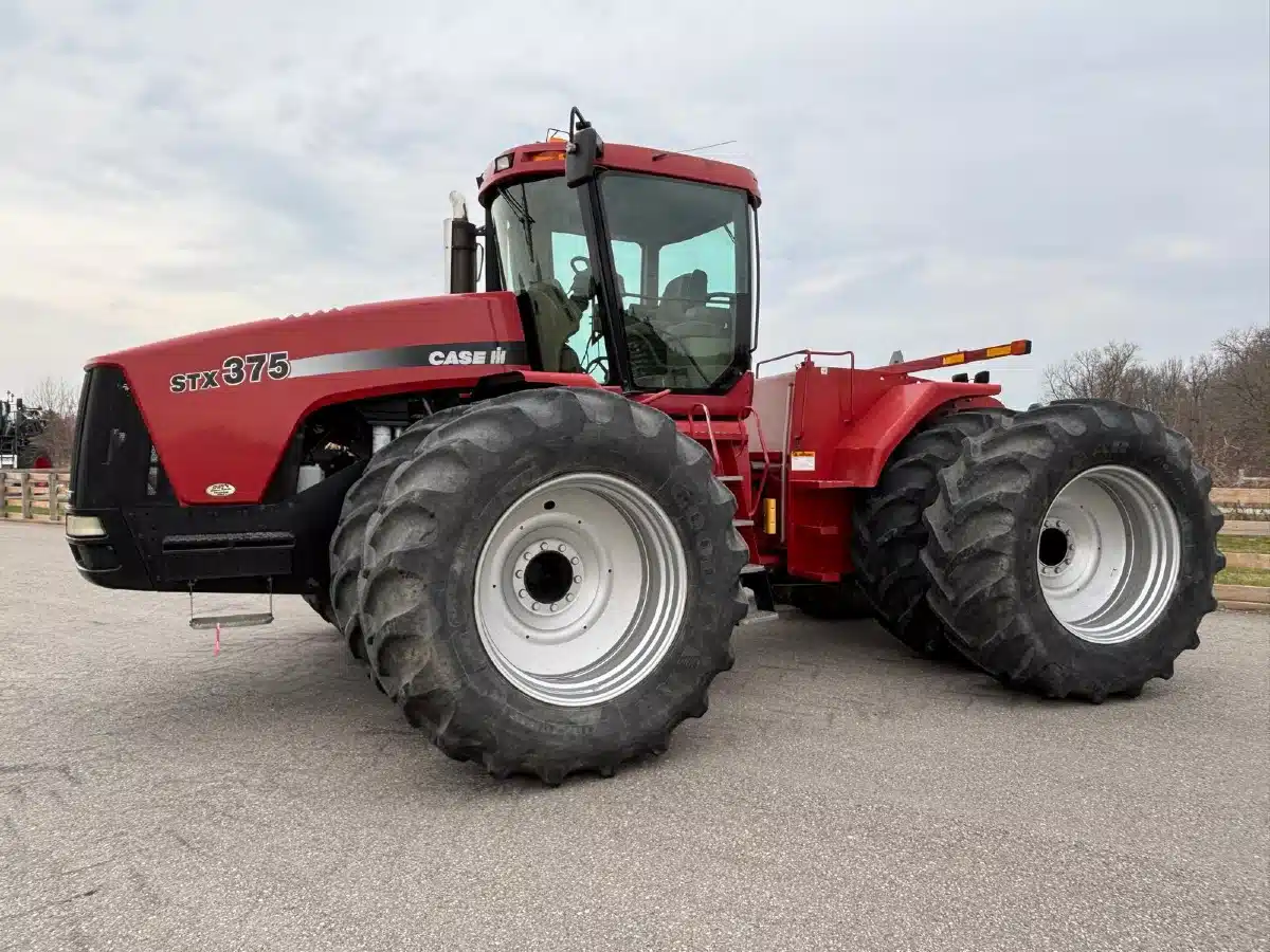 Used 2003 Case IH STX375 Tractor