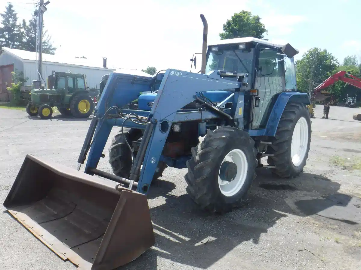 Used New Holland 7840SL Tractor
