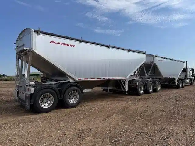 New 2025 PLATINUM SUPER B Trailer - Hopper | AgDealer