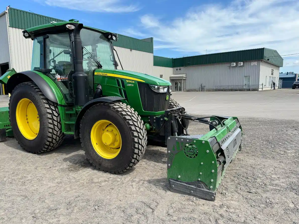 Used 2020 John Deere 5090R Tractor | AgDealer