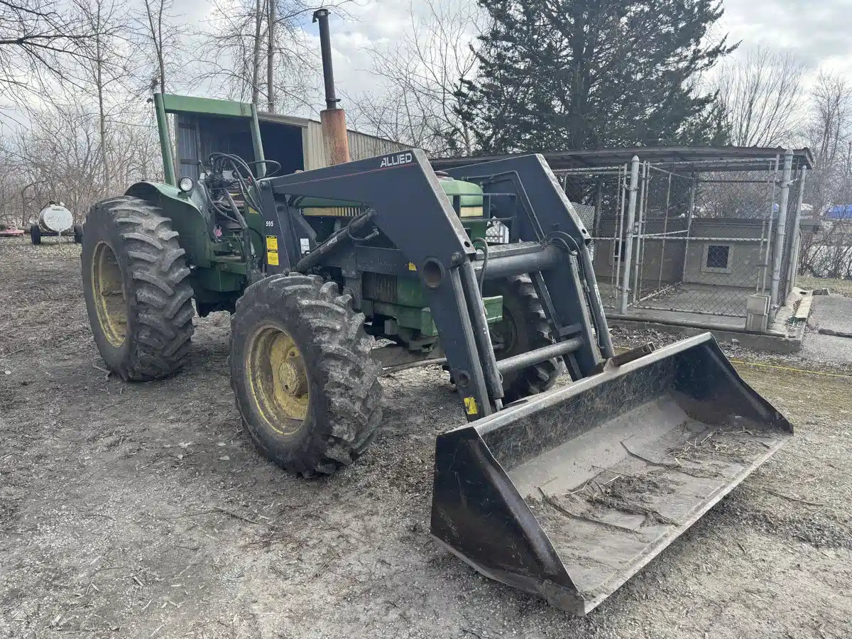 Used 1981 John Deere 3140 Tractor